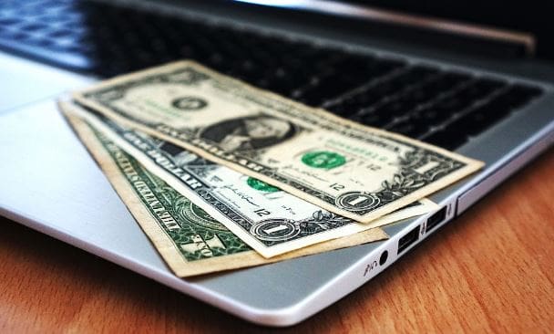 Things a Graphic Designer Needs to Consider When Buying a Computer