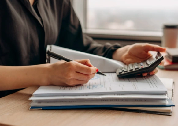 4 Benefits Of Earning An Accounting Degree - JustWebWorld