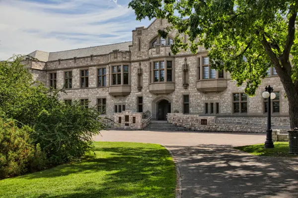 Best Universities In Saskatchewan