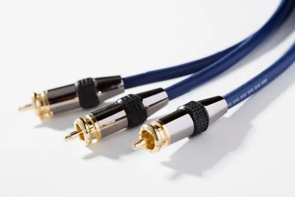 Coaxial Speaker Cable – Types, Connectors & Applications