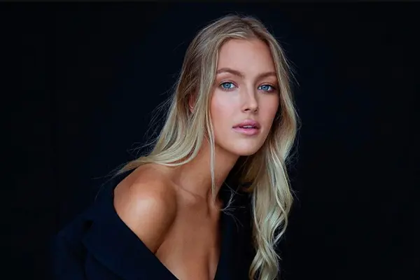 Sienna Weir (Model) Age, Wikipedia, Death, Boyfriend, Horse Accident ...