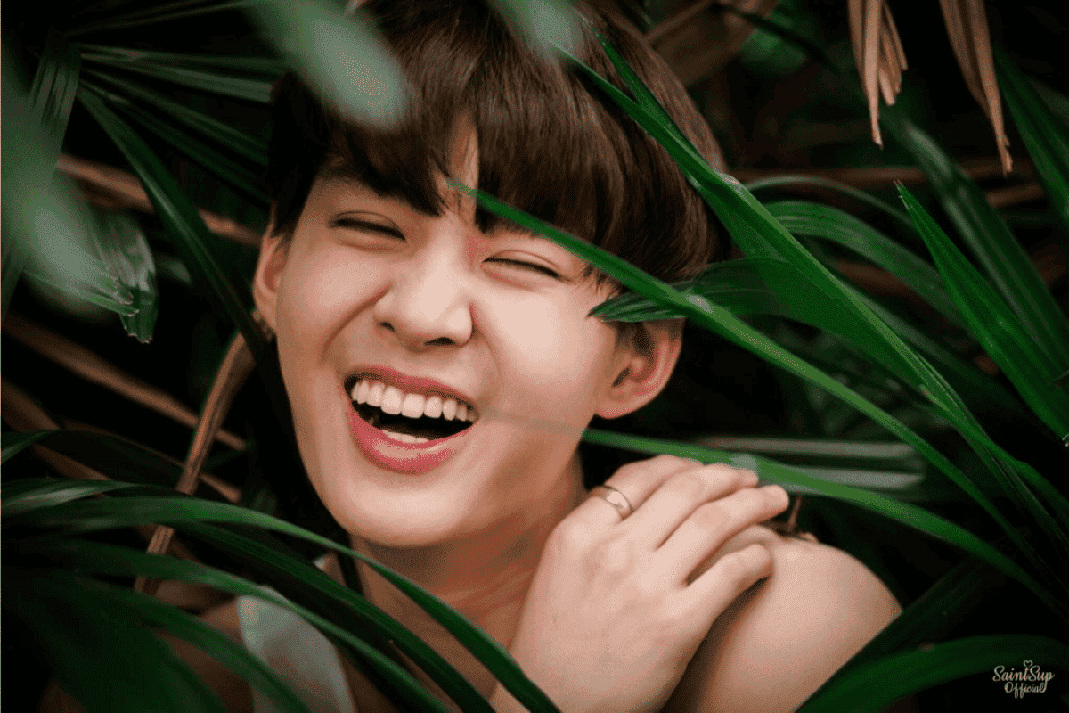 Xu Kai: Biography, Age, Height, Girlfriend, Wife, Kids, Family & House