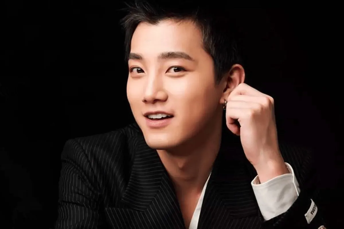 Fan Shi Qi (Kris Fan): Bio, Education, Drama, Movies, Tv Shows, Facts ...