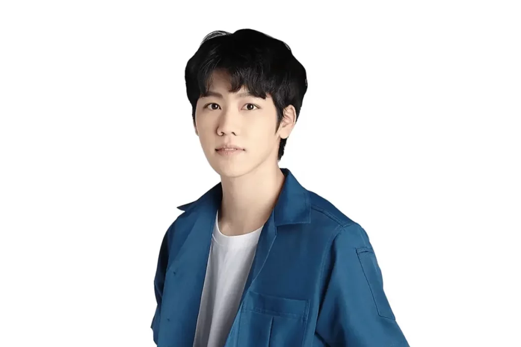 War Wanarat Ratsameerat: biografía, educación, drama, películas ...